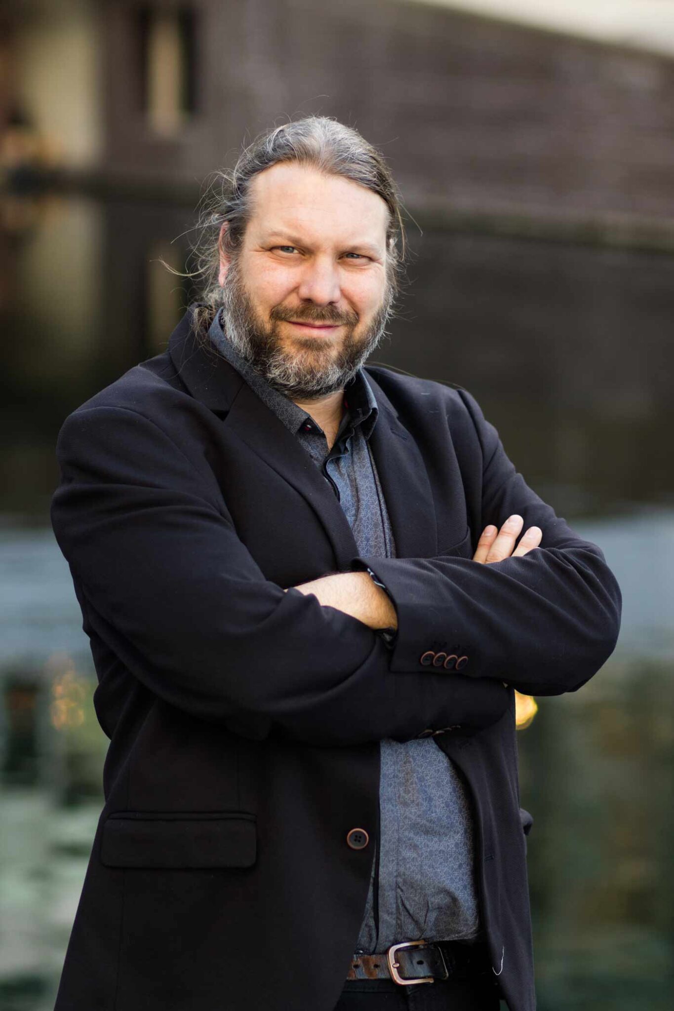 Sander Bax schrijft de biografie van Bernlef - Biografieportaal